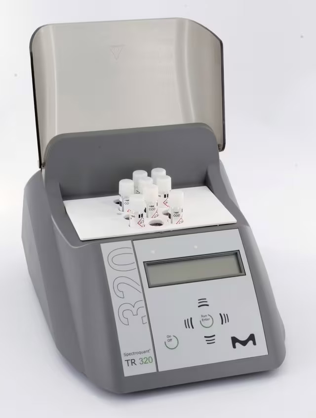 Merck Spectroquant® TR 320 12 holes, 8 preinstalled programmes ...